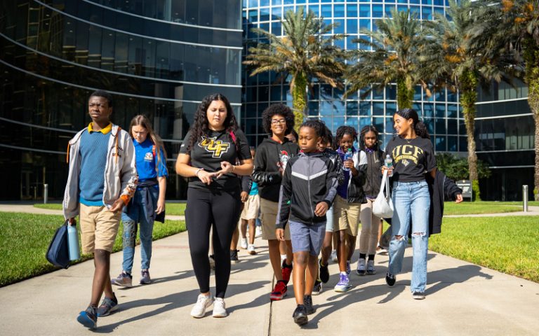 UCF Learning Pod Program Provides Learning Resources, Campus Experience ...